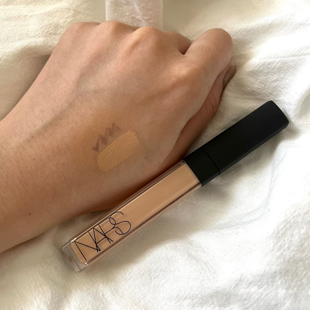 帶著光一起行動吧！ NARS#小光瓶 #開箱大使 - 可可C (@keke_c) | Dcard