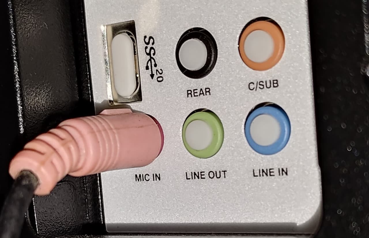 #問題 WIN11麥克風沒聲音 - 3C板 | Dcard