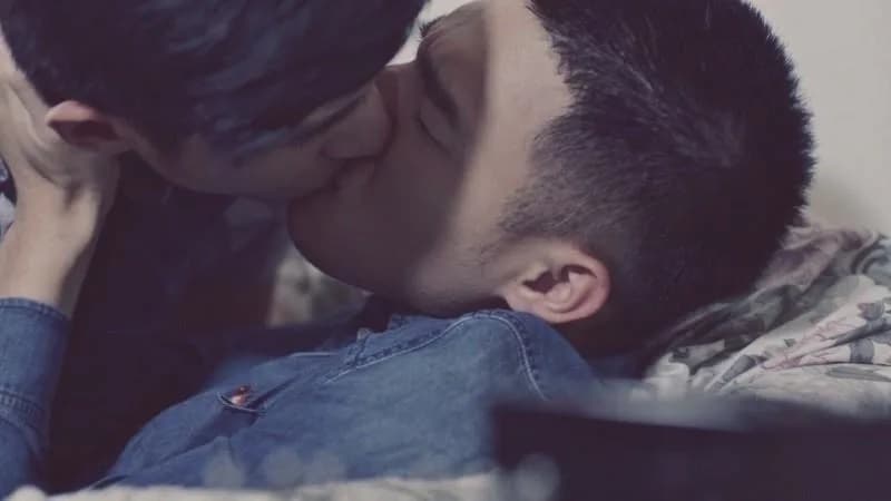 我跟TT1069要了一個男朋友？┃我和我的深櫃前男友(1) - 彩虹板 | Dcard