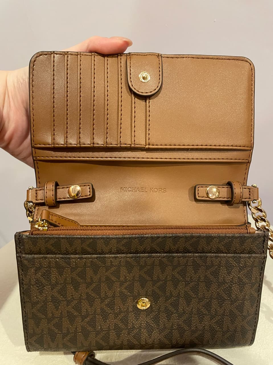 #我要賣 （售出）MK Michael Kors 棕色老花 WOC 斜背包 - 二手交易板 | Dcard