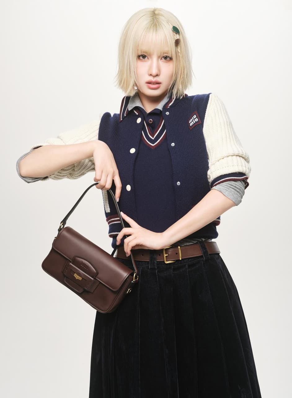 #分享 MOMO & MiuMiu & GINZA 2025 12月刊 雜誌內頁公開 - TWICE板 | Dcard