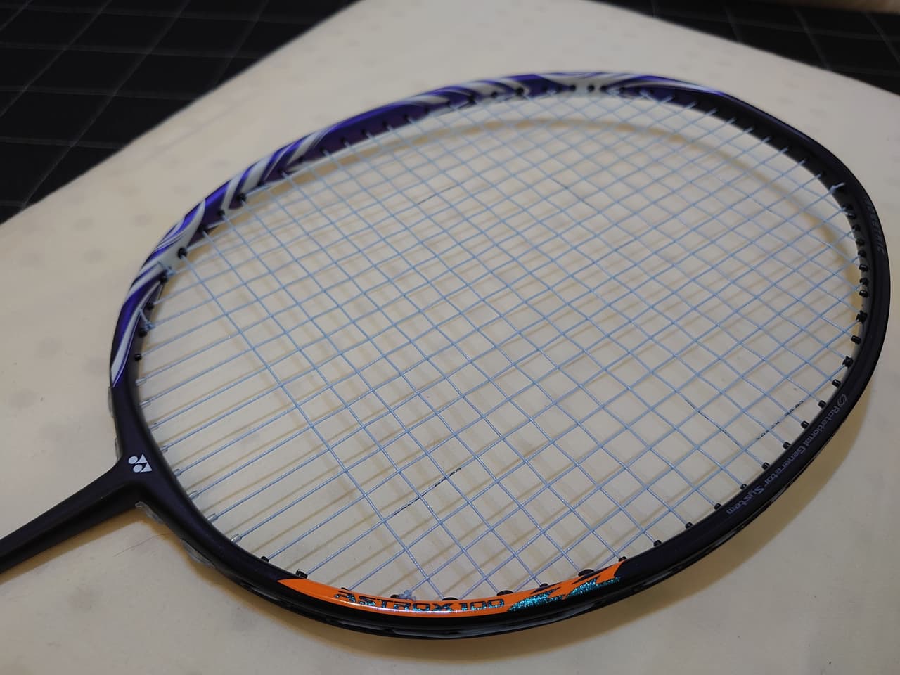 Yonex Astrox 100zz 開箱&不專業測試 - 羽球板 | Dcard