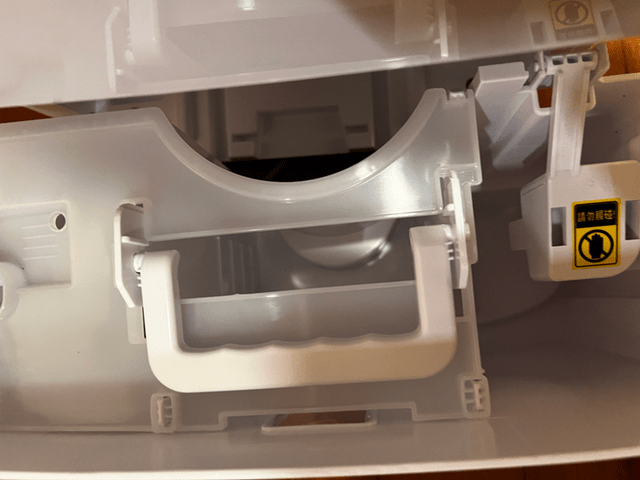 Kolin 27公升大型1級自動濕控銀離子抗菌除濕機開箱 - 居家生活板 | Dcard