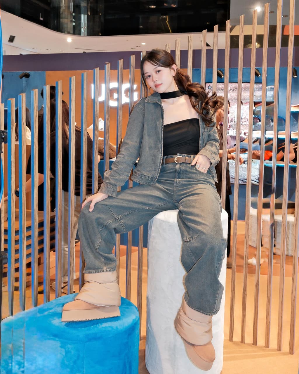 NewJeans Hanni同款！秋冬新款UGG必備同款短雪靴！ - 陳莫-行走的阿極🐻‍ ️🤍 (@snila.___) | Dcard