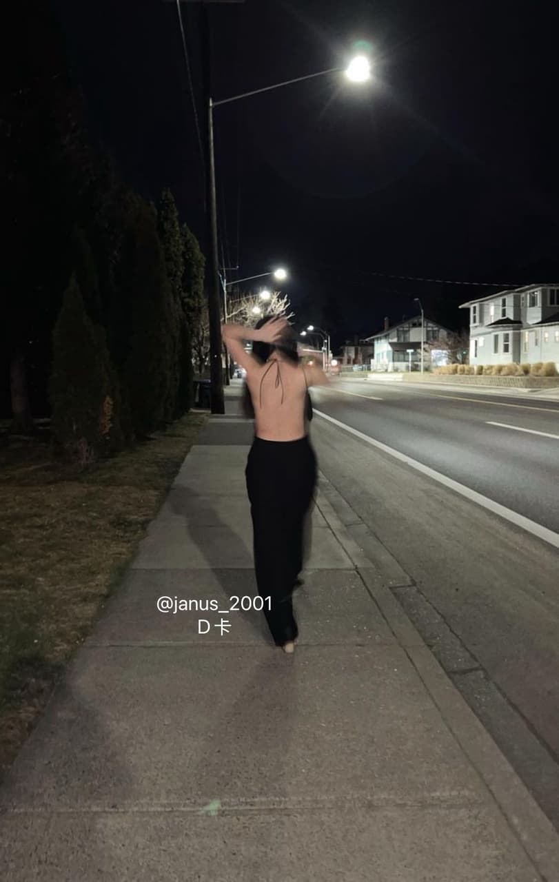 🤤勾人搭訕的前中空大露背晚裝😗 - 西斯板 | Dcard