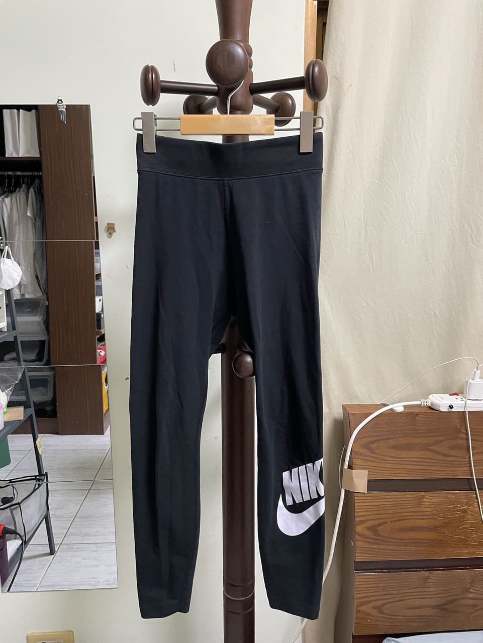 #我要賣 GRL/QUEENSHOP/LEGUSTA/NIKE/ADIDAS/MLB/AIR SPACE - 二手交易板 | Dcard