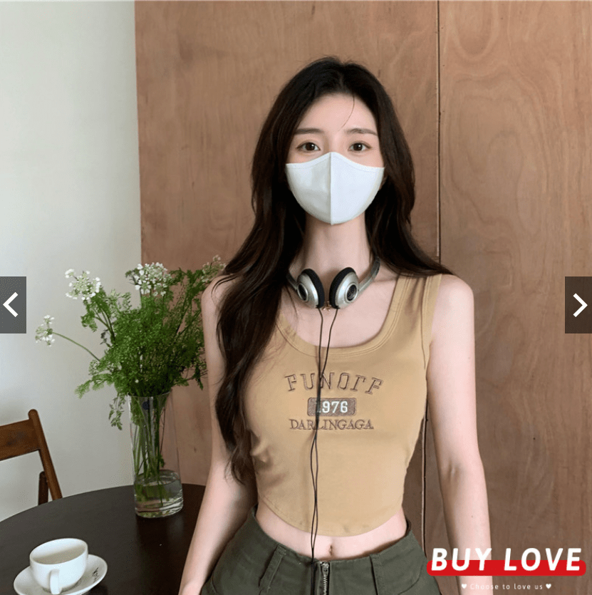 『潮人開課』Y2K復古風潮穿搭 你有跟到嗎🤩一秒變身復古辣妹之新手入門單品推薦😍 - 阿文 (@lazymanknows543) | Dcard