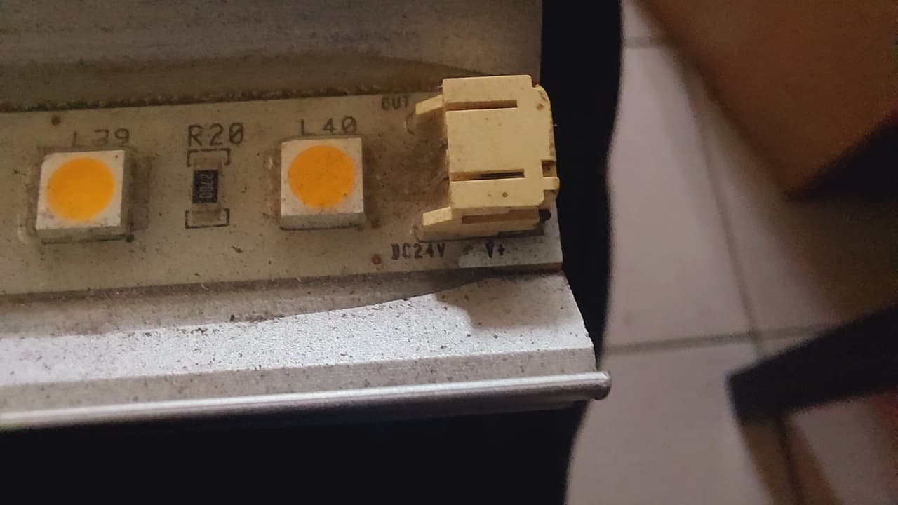 請求賜教LED燈電路配置 - 3C板 | Dcard