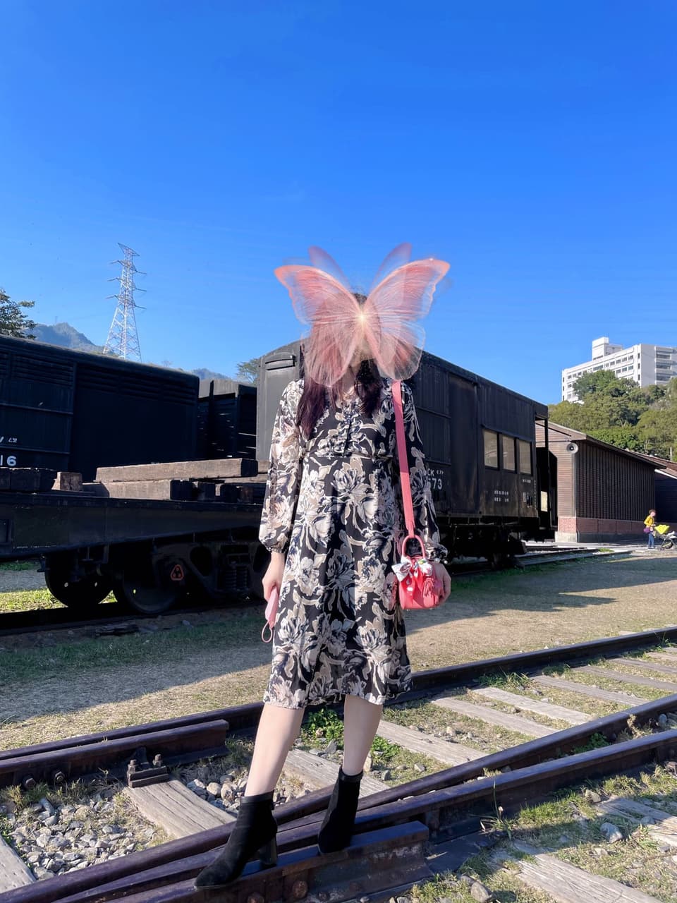 #開箱 Hermès Mini Lindy 8w粉💕twilly綁帶分享 - 精品板 | Dcard