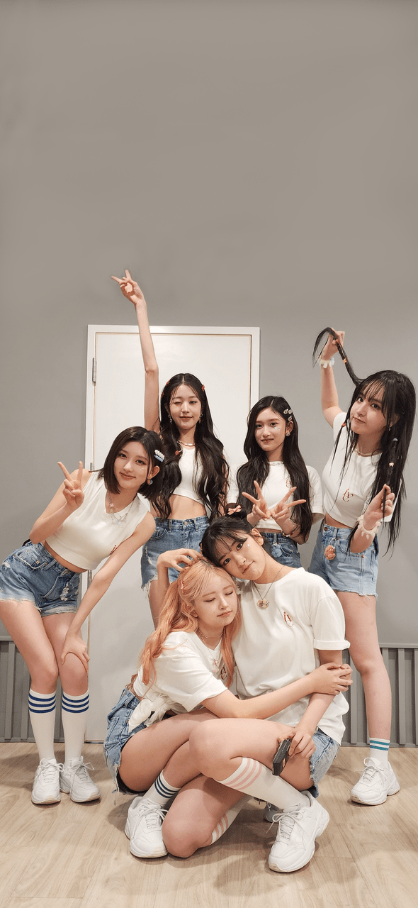 #分享 IVE 自製手機桌布 #圖多 #wallpaper #lockscreen - IVE板 | Dcard