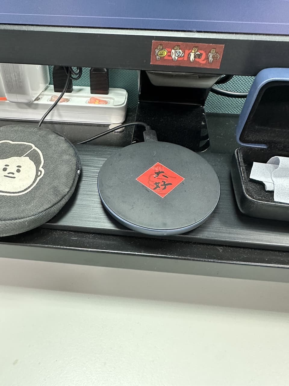 #分享 貼貼紙讓物品有歸屬感也與眾不同！ - 月夜夏 (@hong38) | Dcard