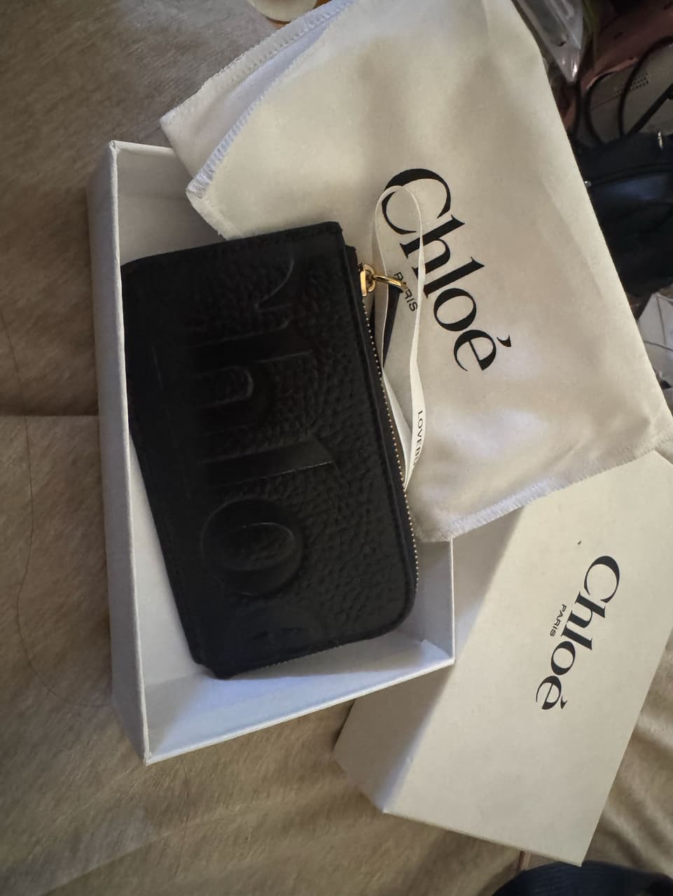 #我要賣 #我要賣 全新Gucci 短夾、Chloe 卡片零錢夾 已自己小刀 真喜歡可再商討 - 二手交易板 | Dcard