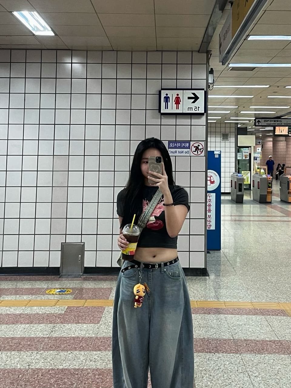 #分享 我在首爾上學的穿搭(⁎⁍̴̛ᴗ⁍̴̛⁎)162cm 51kg - 穿搭板 | Dcard