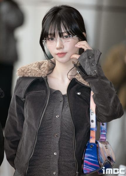 #分享 韓網HOT🔥最近流行的Y2K極客時尚眼鏡造型 - 追星板 | Dcard