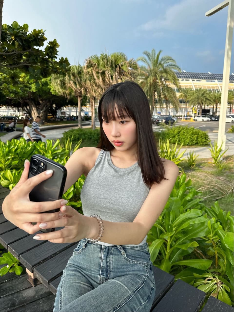 Banana Pie 經典削肩涼感背心BRA TOP🩶 - 炙燒起司鮮蝦 (@yujing.) | Dcard