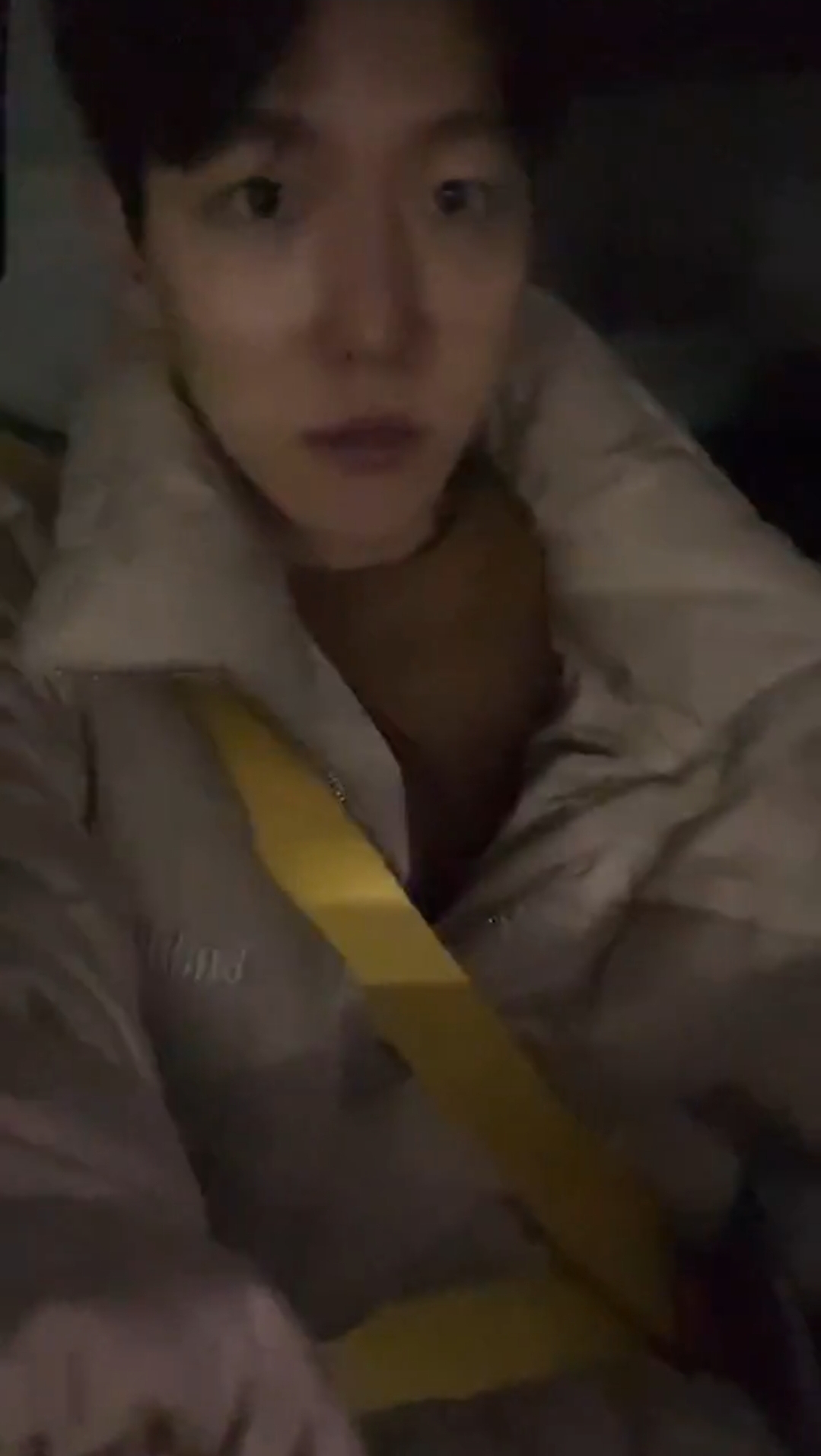 #分享 230215 伯賢兒推特更新 ～ 給我力量'ㅅ' ／ 230216 ig 回家路直播 - EXO板 | Dcard