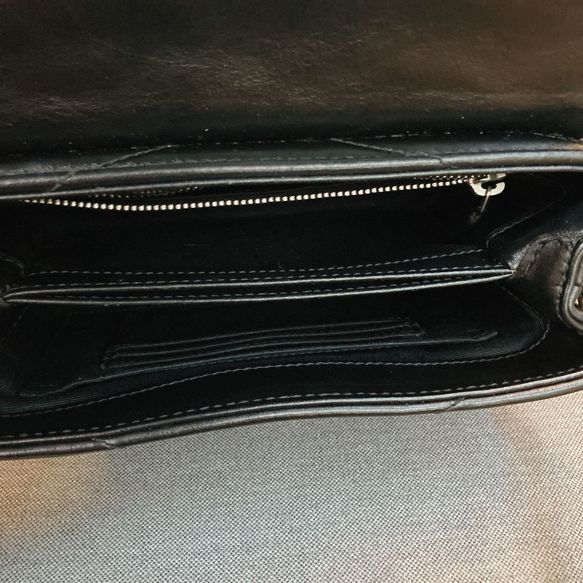 #分享 YSL Saint Laurent黑白二包 - 精品板 | Dcard