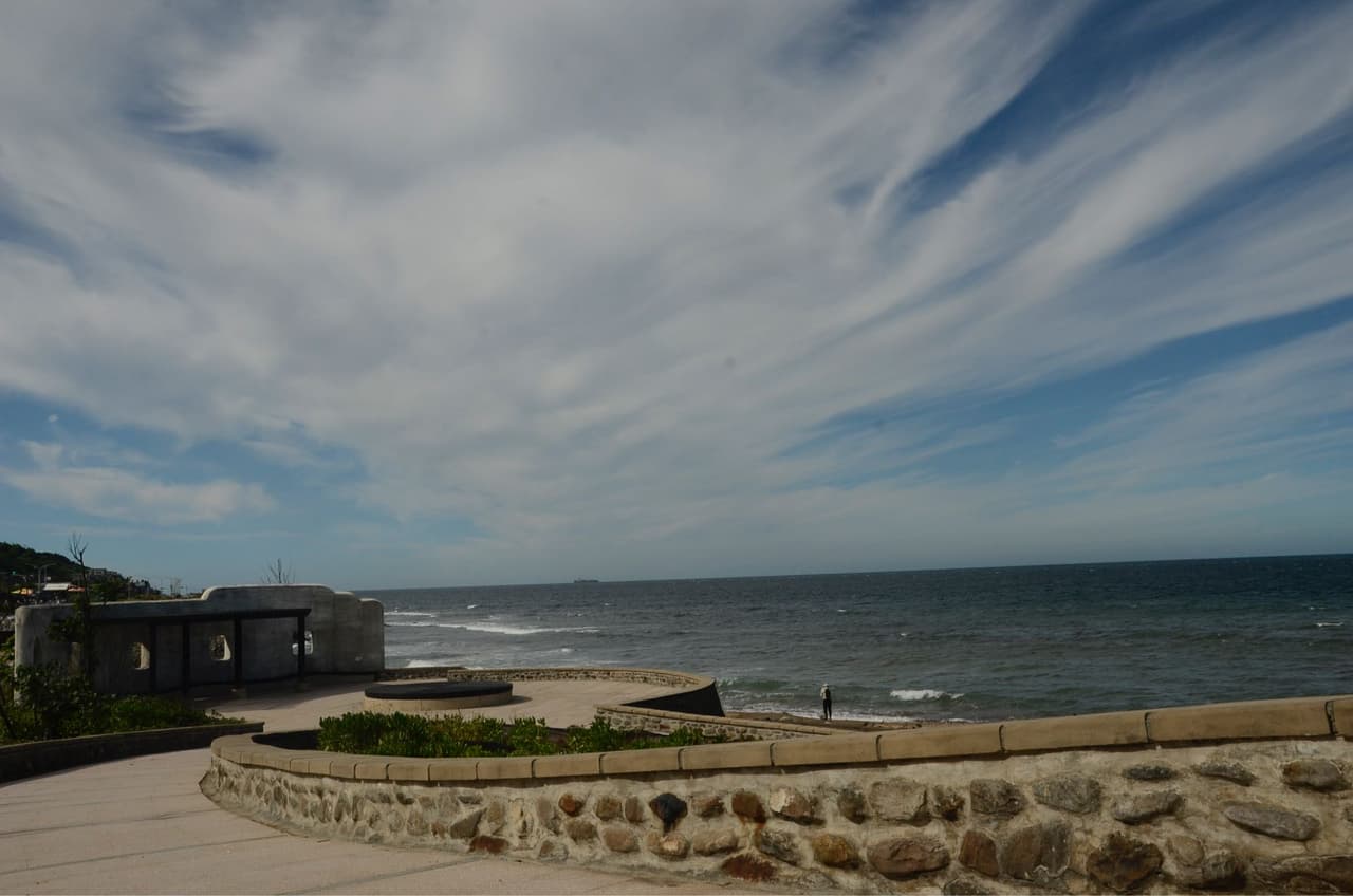 颱風來臨前寧靜的北海岸 #夏日攝影 - chuchu_yuyu (@yuyu7.12) | Dcard