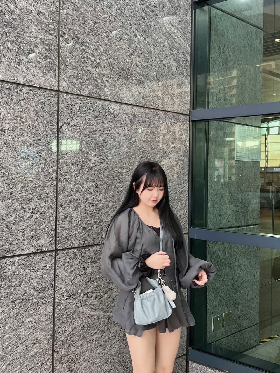 #分享 160cm微肉女孩5套簡約無色彩穿搭🖤🤍𝐩𝐚𝐫𝐭𝟐𝟗 - 穿搭板 | Dcard