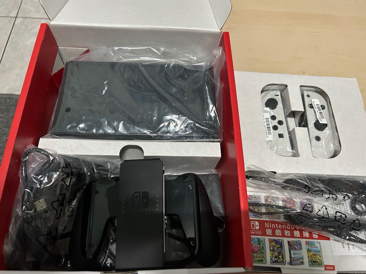 #我要賣 （已售出）#售 Switch OLED - 二手交易板 | Dcard