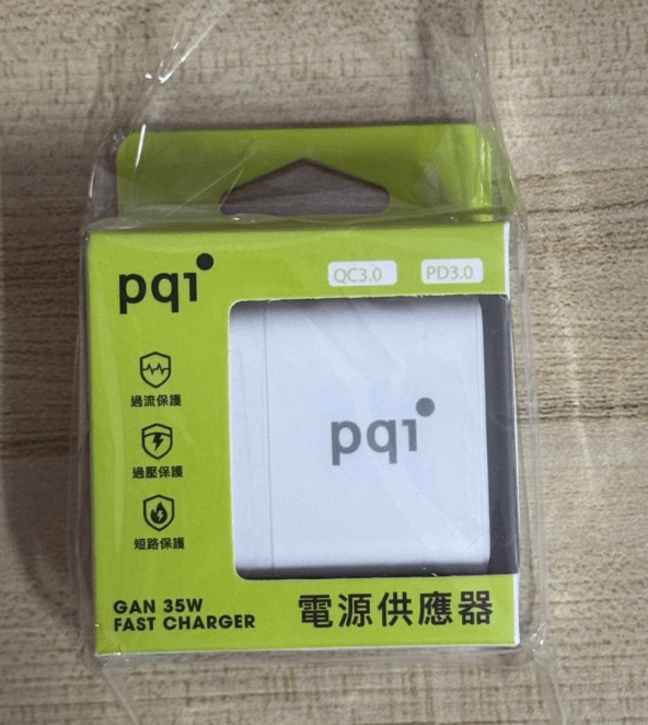 #我要賣 ( 售完) PQI 35W 快充充電頭/豆腐頭 - 二手交易板 | Dcard