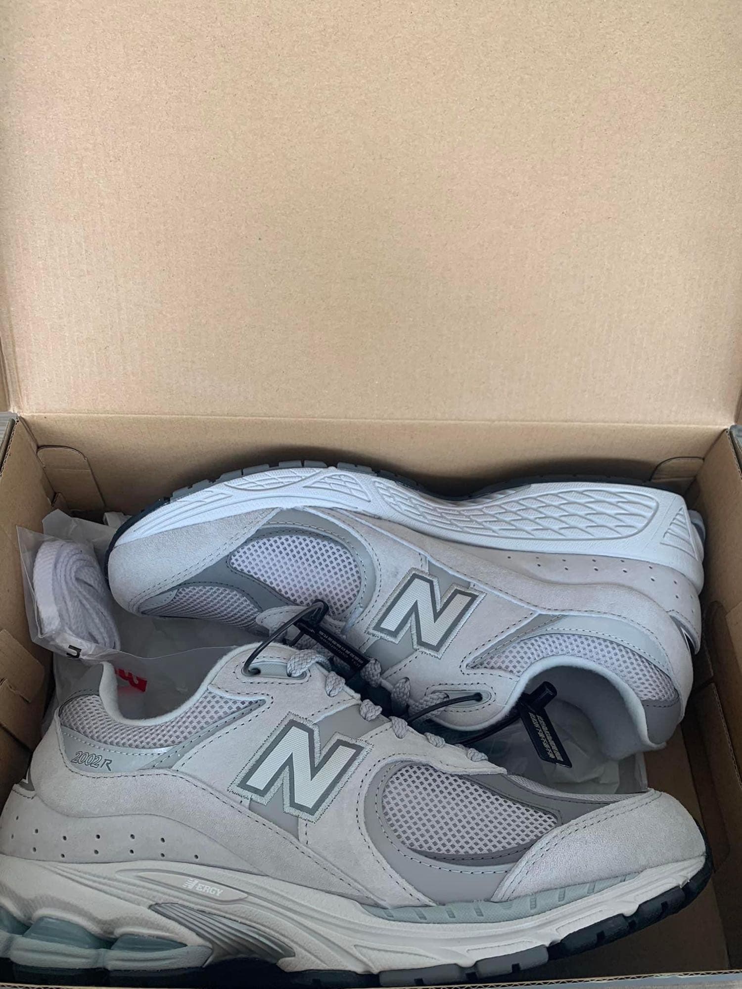 #發問 New Balance 2002r0 尺寸請益 - 球鞋板 | Dcard