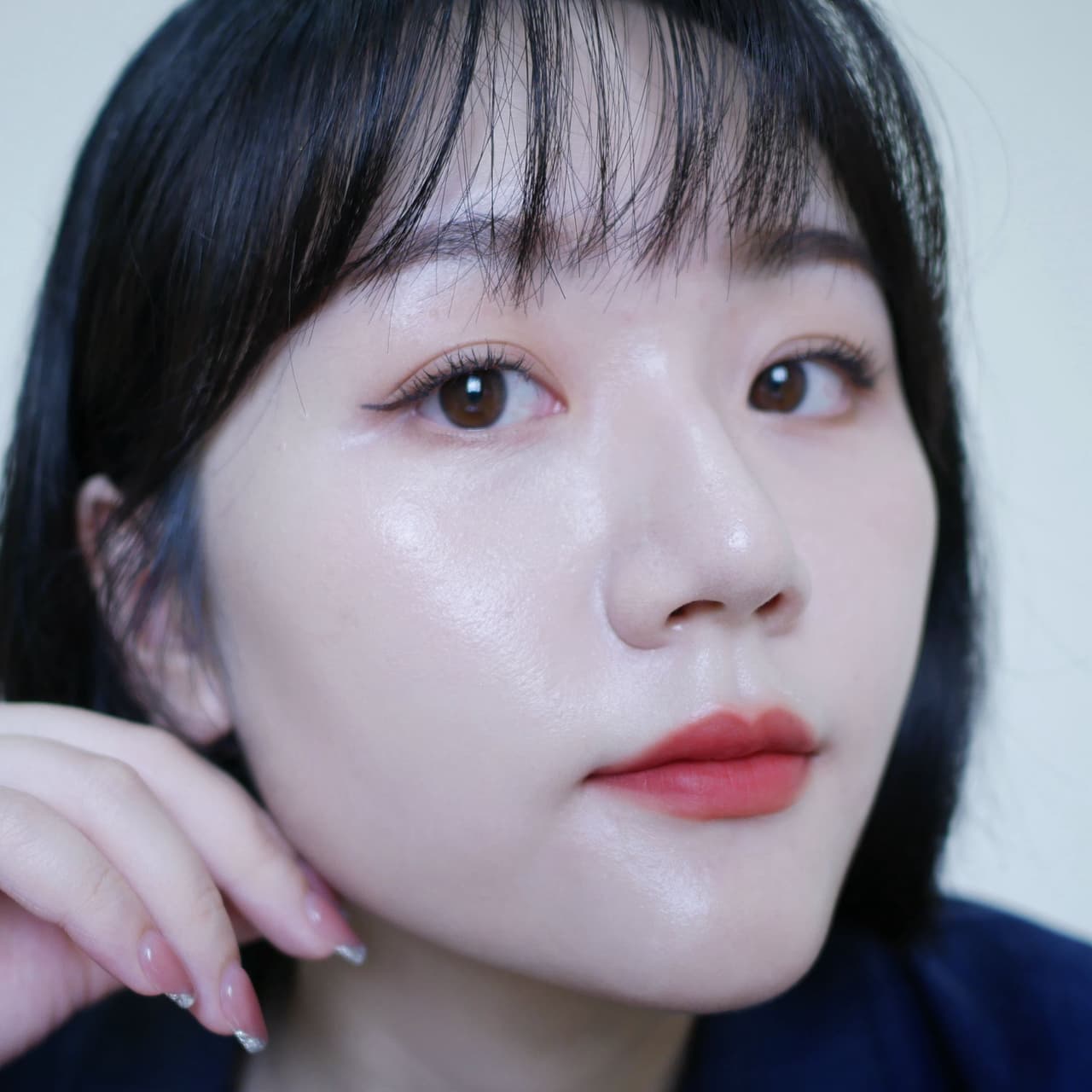 這光澤美到無極限－shu uemura 植村秀全新無極限水潤光粉底霜+#55弧形粉底刷 - mumu_meow (@mumu_meow) | Dcard