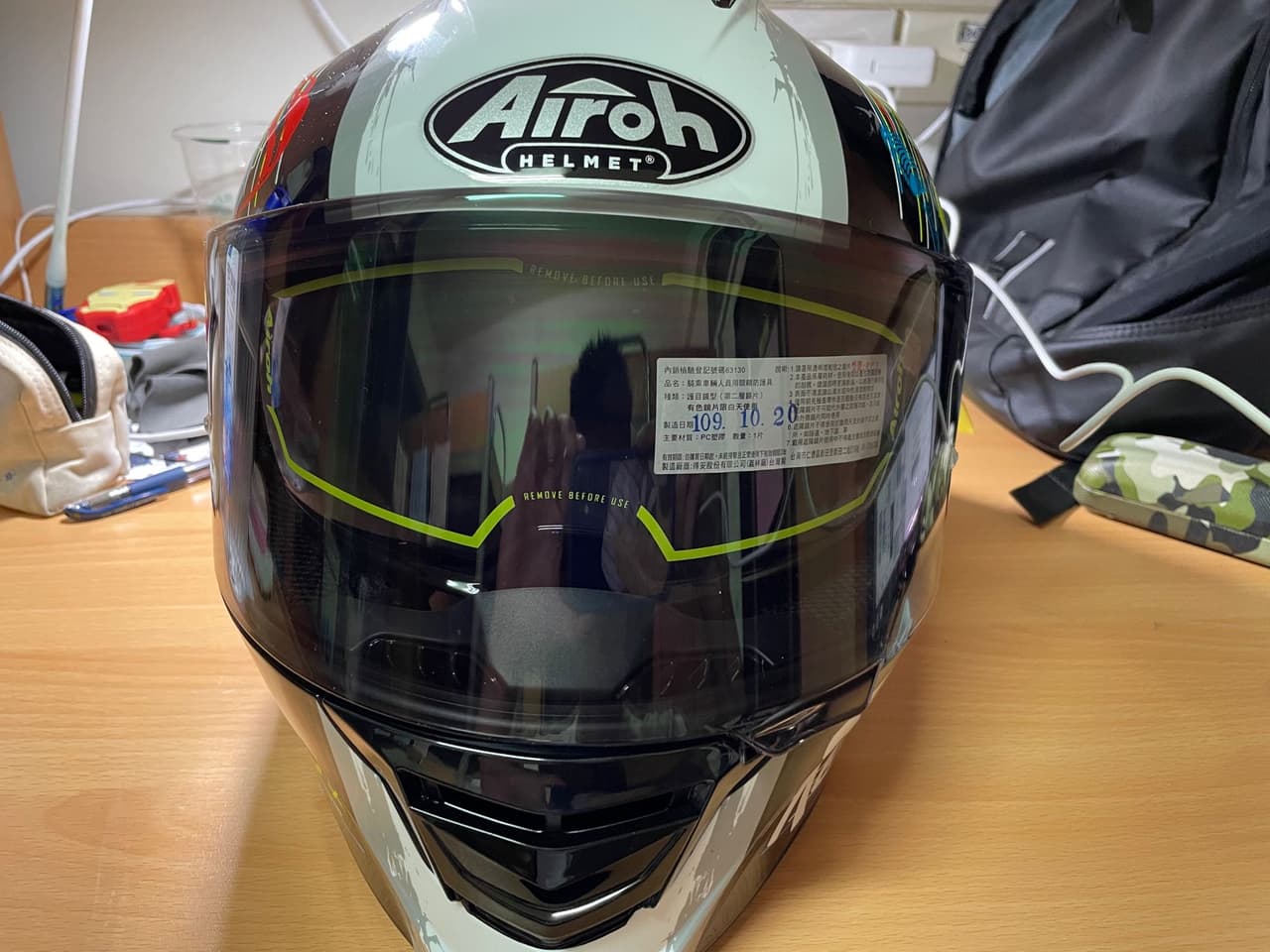 Airoh SPARK開箱 - 機車板 | Dcard