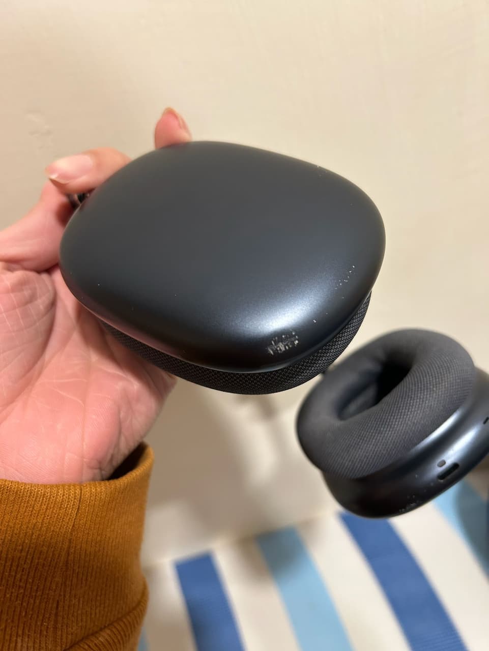 #AirPods Airpo Max刮傷該怎麼處理？ - Apple板 | Dcard