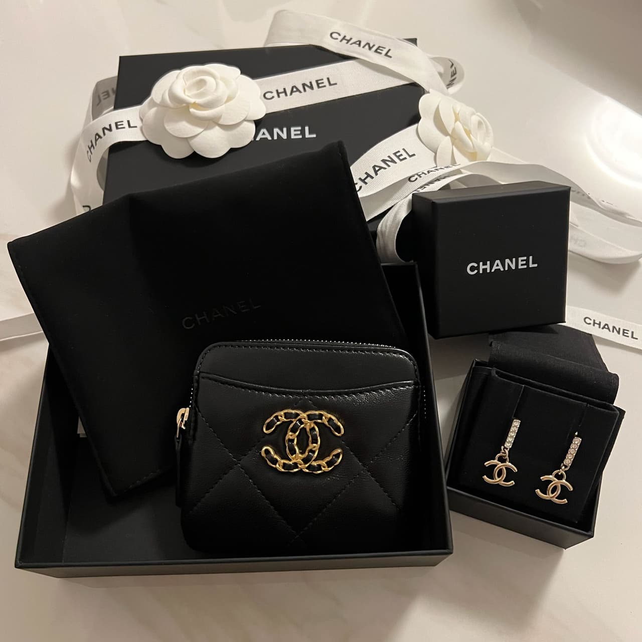 #開箱 Chanel Coco Crush對戒開箱+19吐司零錢包/垂墜耳環 - 精品板 | Dcard