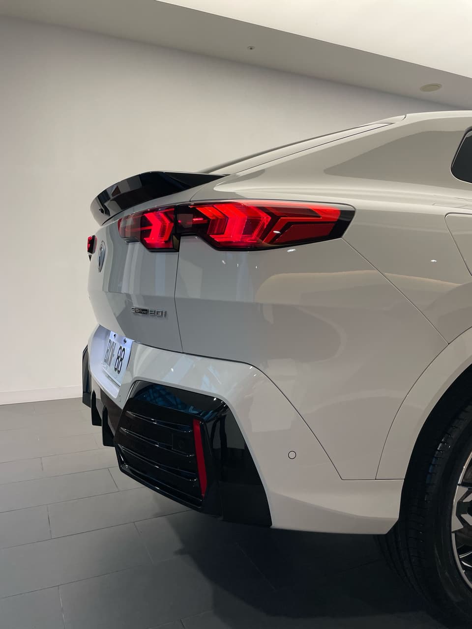 帥又實用！全家一致通過的跑旅選擇——BMW X2 正式交付🎉 - B牌汽車特務 (@jason40) | Dcard