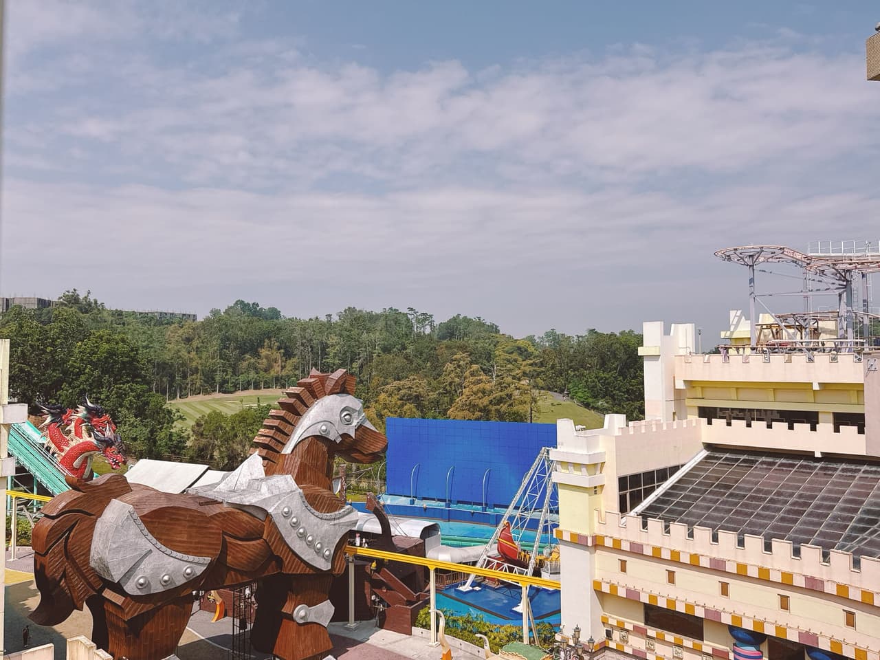 真的覺得義大遊樂世界還蠻好拍照的～～ - 李 (@lee116) | Dcard