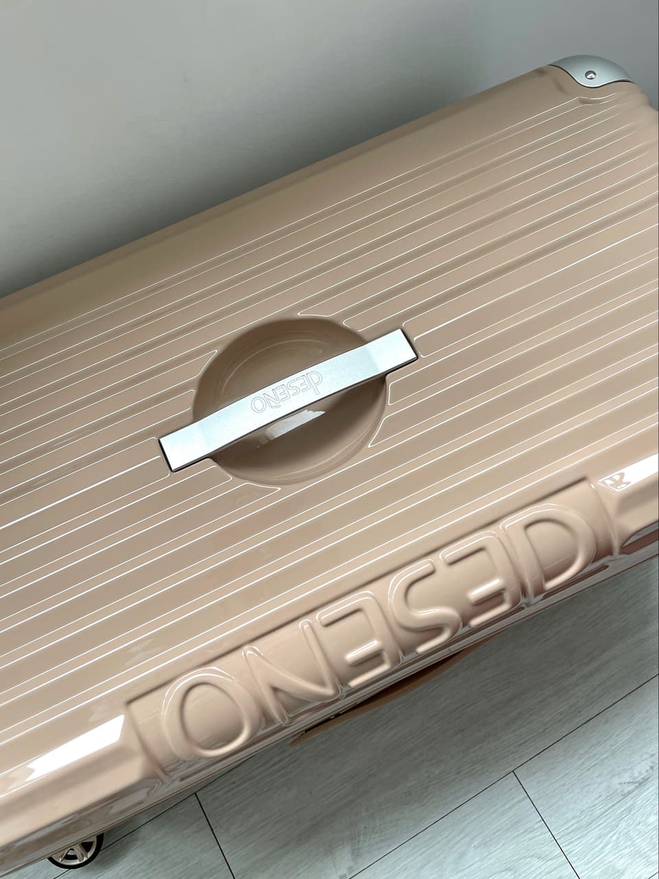 胖胖箱界的王者🏆Deseno笛森諾這顆真的太美了！一定要趁團購買才便宜 - 愛木須龍 (@a158888) | Dcard