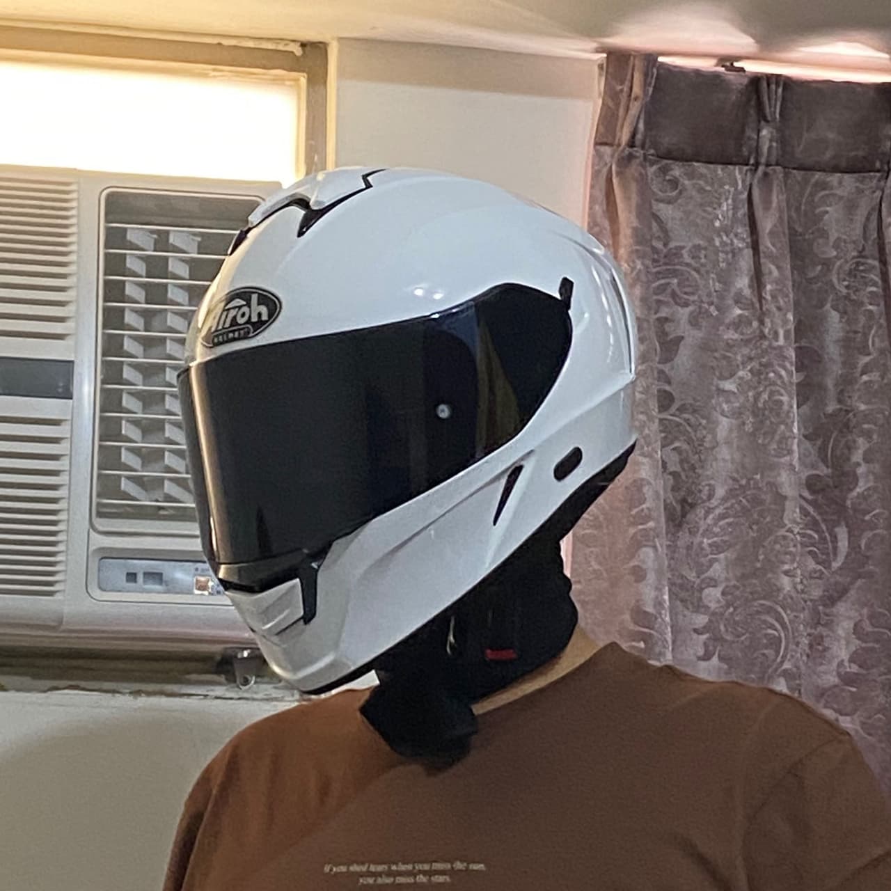 #部品分享 Airoh spark 開箱 - 機車板 | Dcard