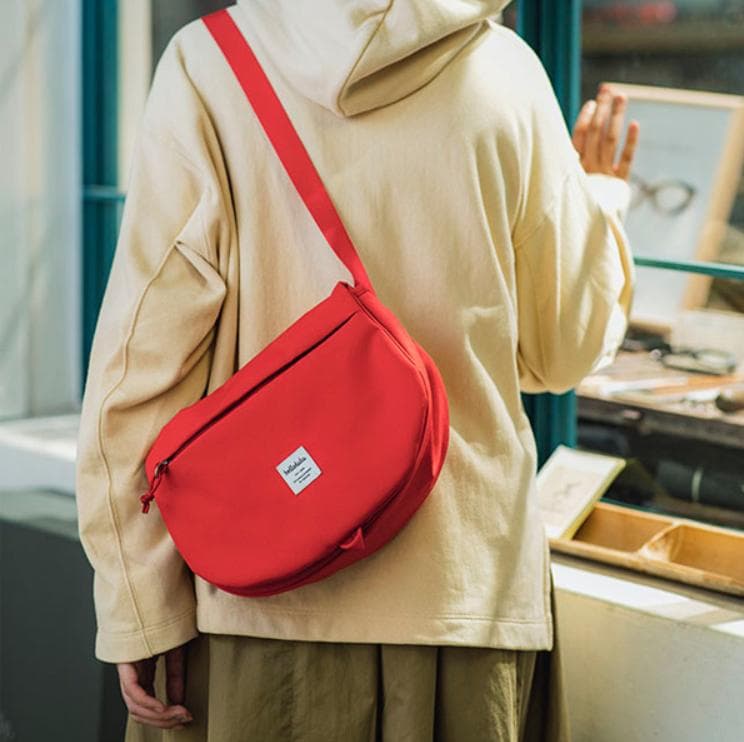 #請益 Hellolulu 斜背包 - 女孩板 | Dcard