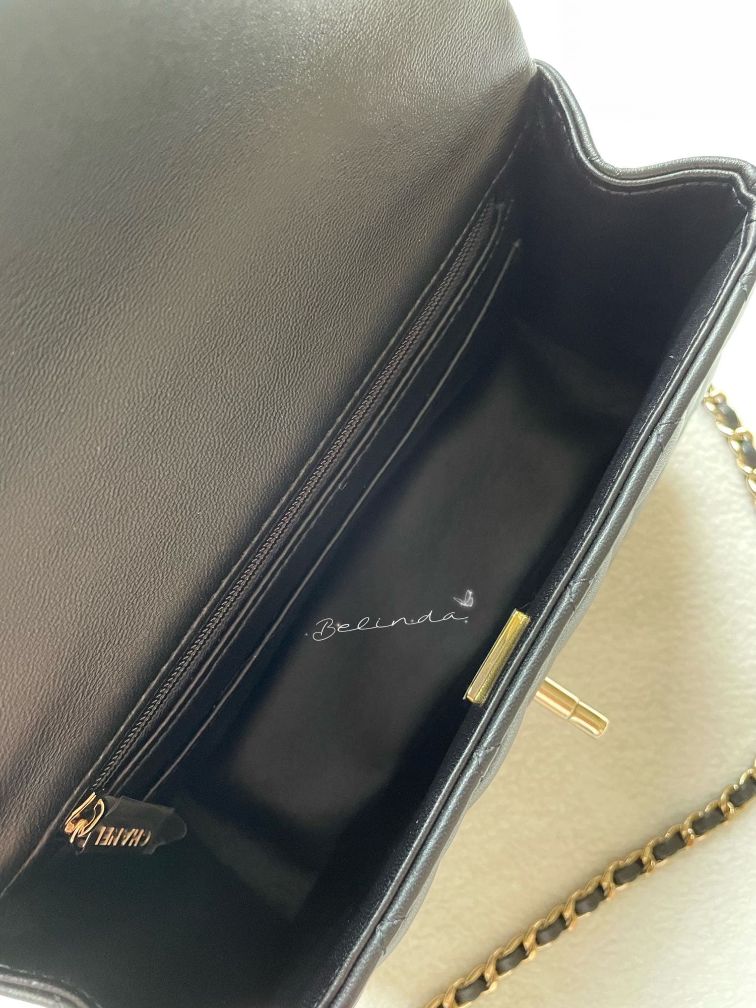 #開箱 我的第一顆香奈兒 cf mini with handle - 精品板 | Dcard