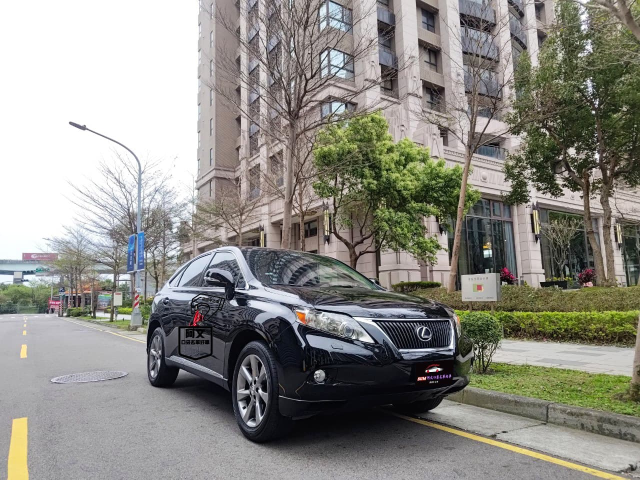 2010 LEXUS RX350 頂級型 黑(已售出) - 阿文口袋名單好車 (@wenyao1996) | Dcard
