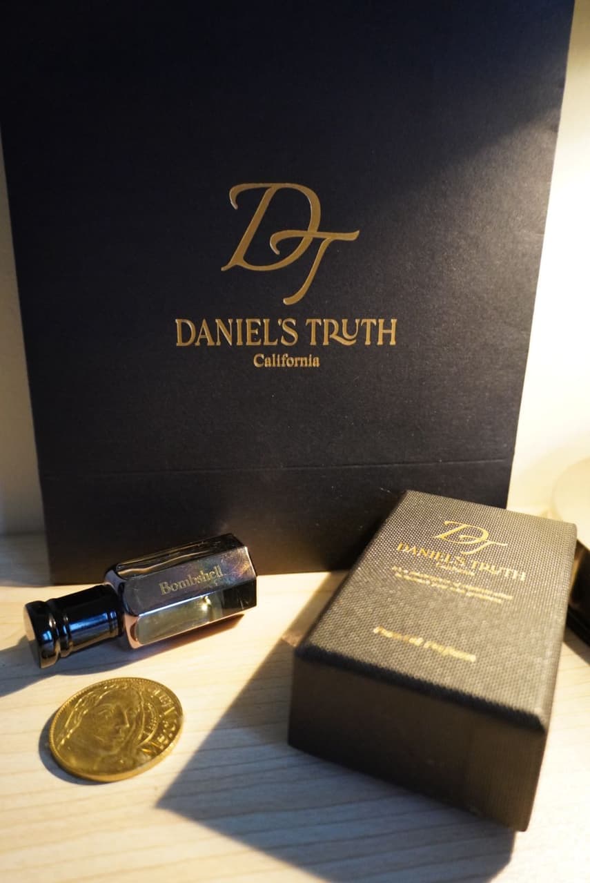 #我要賣 Bally長夾/casetify金屬短鏈/Daniel’s truth Bombshell伯賢同款香水/CHANEL沐浴凝露+小樣精華 - 二手交易板 | Dcard