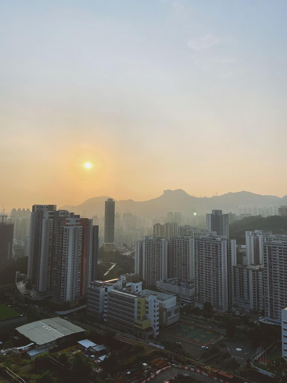 香港日夜秘境：九龍灣平山 - 遊台灣。趣旅行 (@sandy_1995) | Dcard