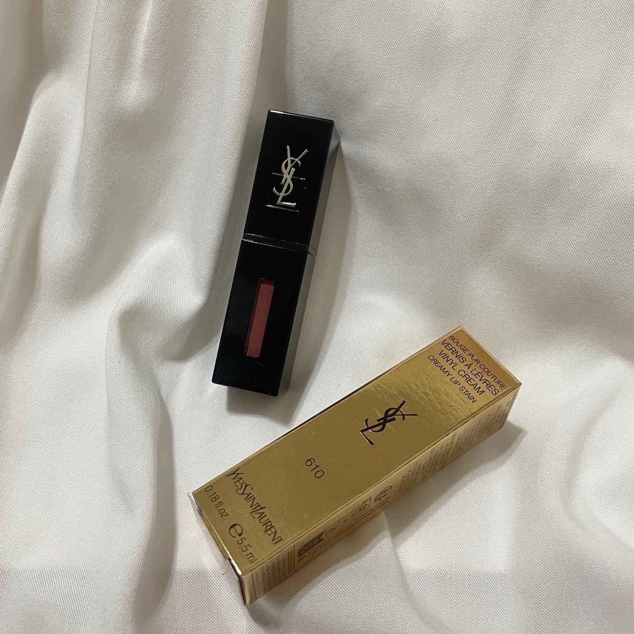 #開箱 YSL 奢華緞面漆光唇釉 610冰烏龍 - 美妝板 | Dcard