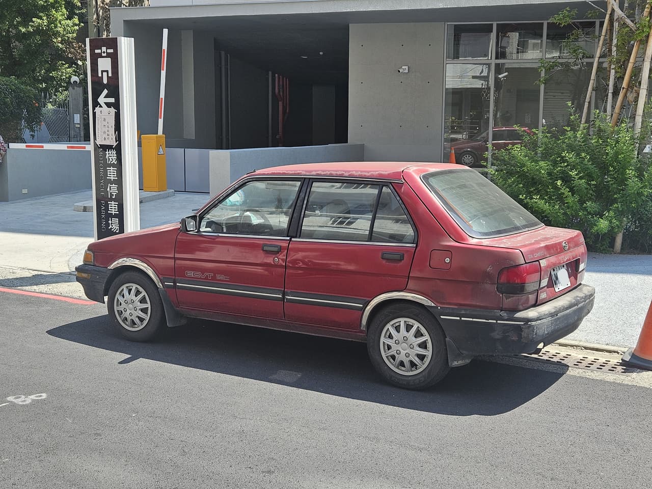 【街拍】Subaru Tutto 金美滿 - 汽車板 | Dcard