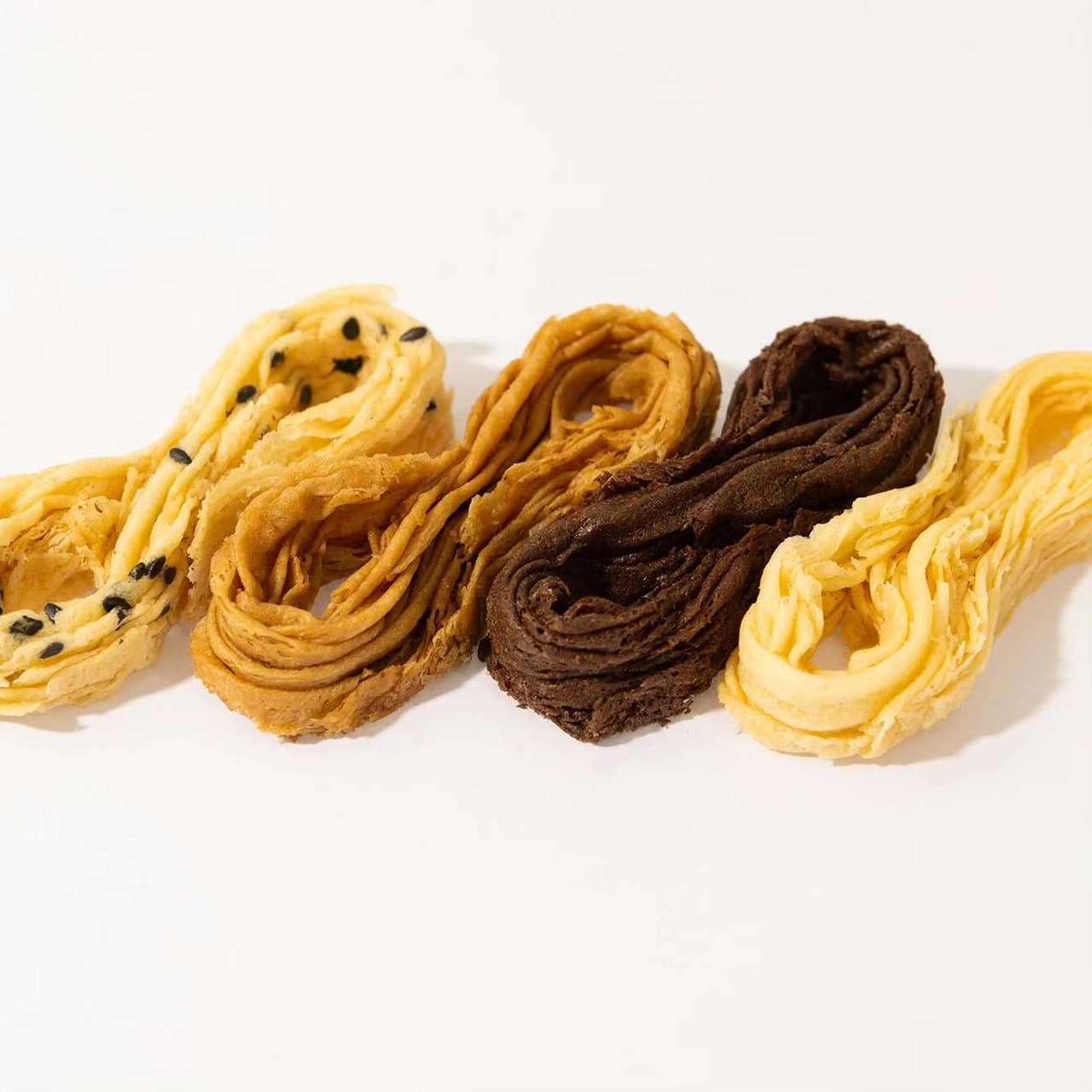 ASTER x 六月初一 8結蛋捲限時預購中！！ - Aster🛸 (@aster_illus) | Dcard