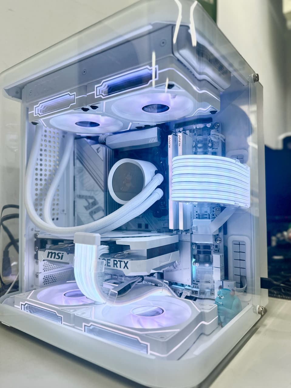 技嘉 B850m Aorus Elite WIFI 6e Ice + Jonsbo TK-1 微開箱 - 3C板 | Dcard