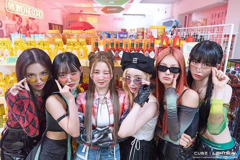 #分享 LIGHTSUM 10/11 要回歸囉～ - 追星板 | Dcard