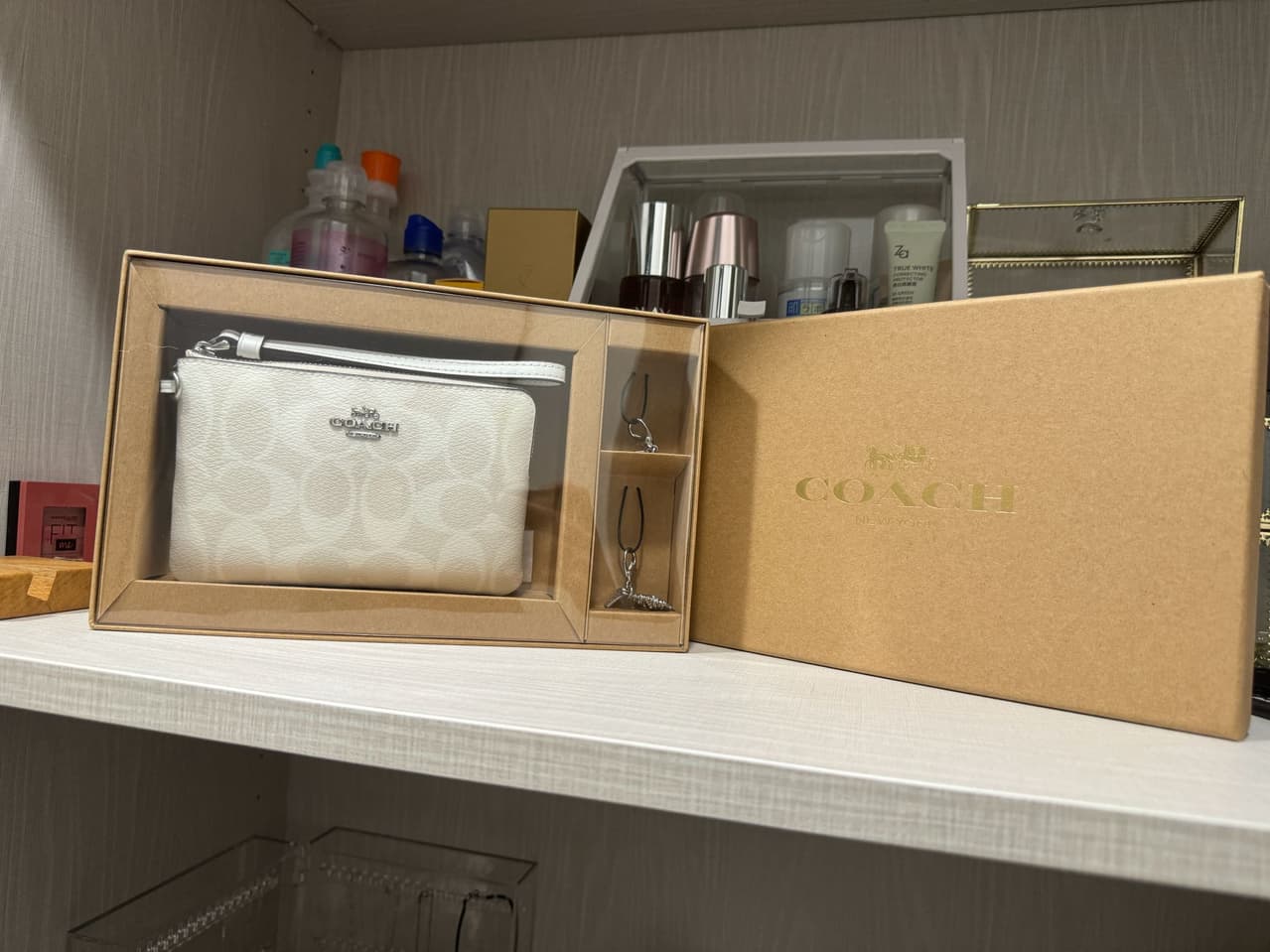 #我要賣 我要賣 Coach手拿包/RM長夾 - 二手交易板 | Dcard