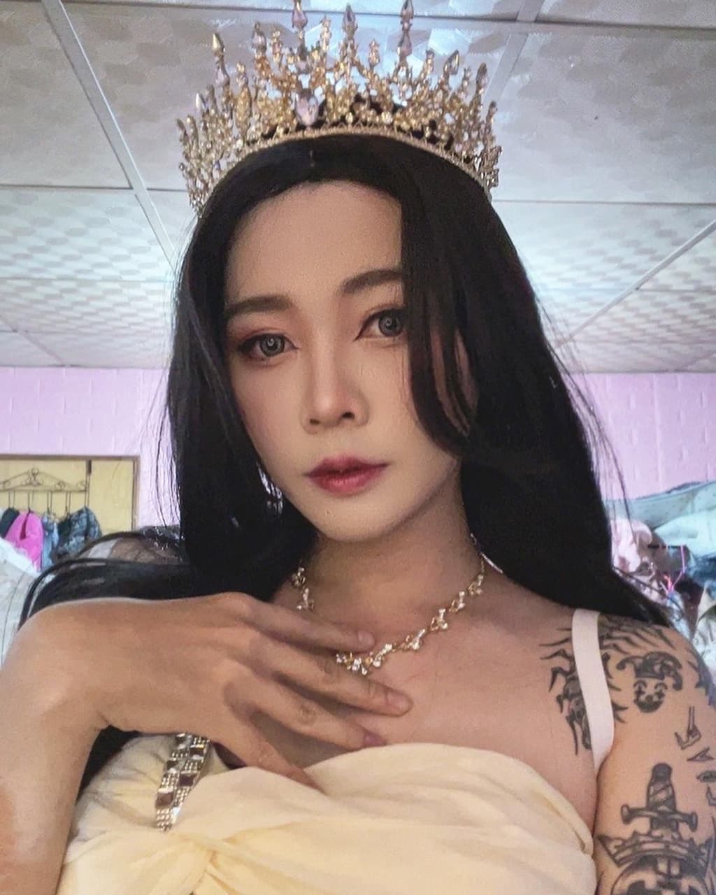 這樣去當伴娘會不會太誇張 - 偽娘板 | Dcard