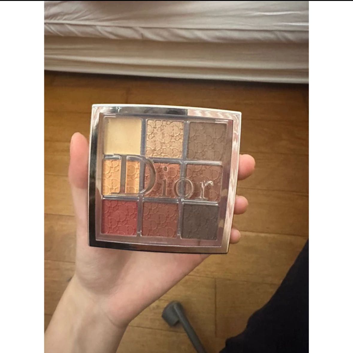 #我要賣 #我要賣 Dior九宮格眼影盤/Charlotte Tibury飾底乳 - 二手交易板 | Dcard