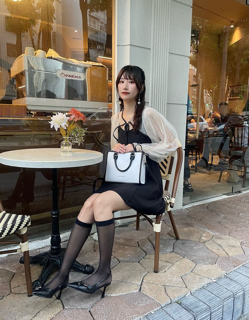 假裝成在外國的一日千金大小姐穿搭 - 想睡覺的鼠 (@ayanezu) | Dcard