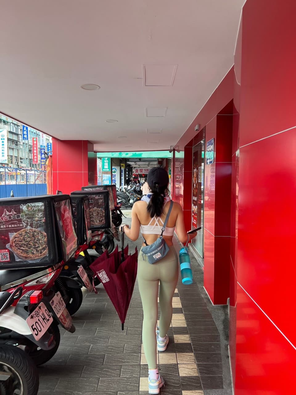 便宜運動實用水壺～1000ML💰299再送4好禮 - 風一般的女子 (@crklyj) | Dcard