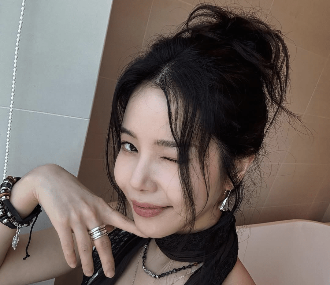 金色魂門更加堅固！偶像翻唱〈GOLDEN〉唱功解析 - 匿名的玻璃淳 (@judyglass_bear) | Dcard